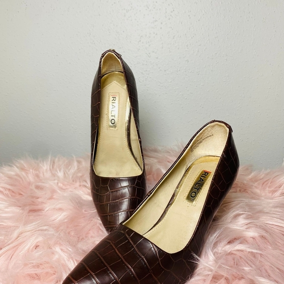 Rialto | Shoes | Rialto Brown Flats With Croc Texture | Poshmark